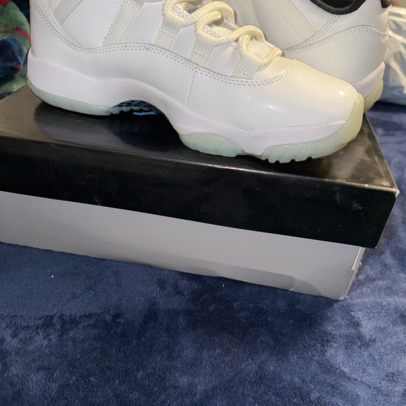 Jordan | Shoes | Jordan White Hightop Sneakers With Textured Fabric ...